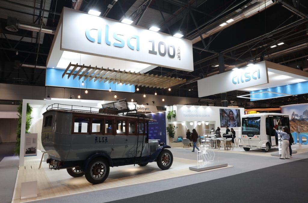 Alsa inicia en FITUR la conmemoración de su primer centenario - CARRIL BUS