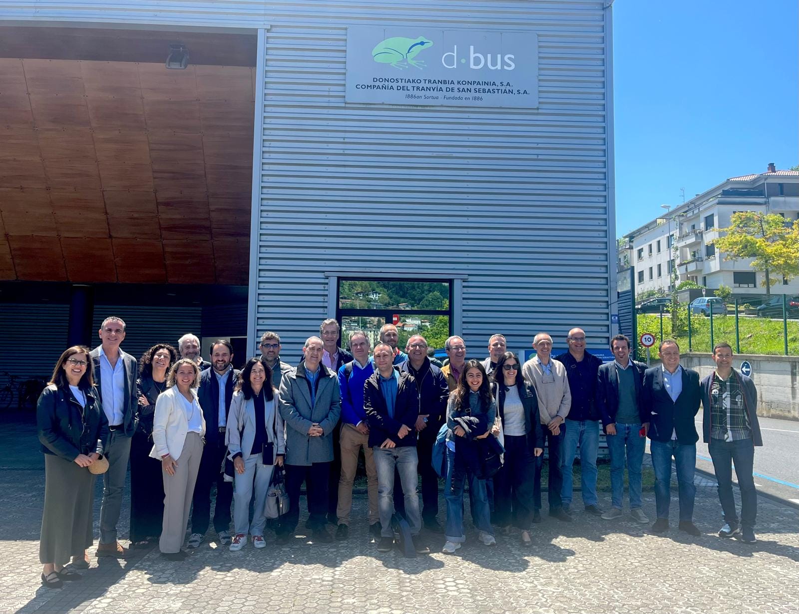 La Comisión de Nuevas Tecnologías de ATUC se reúne en la sede de Dbus