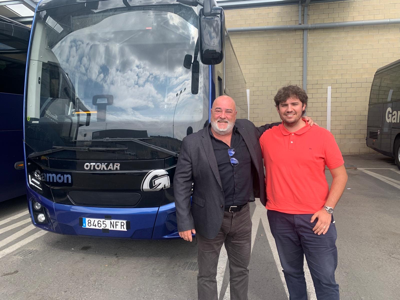 Miguel Gamón amplía su flota con un nuevo Otokar Ulyso T entregado por SOMAUTO